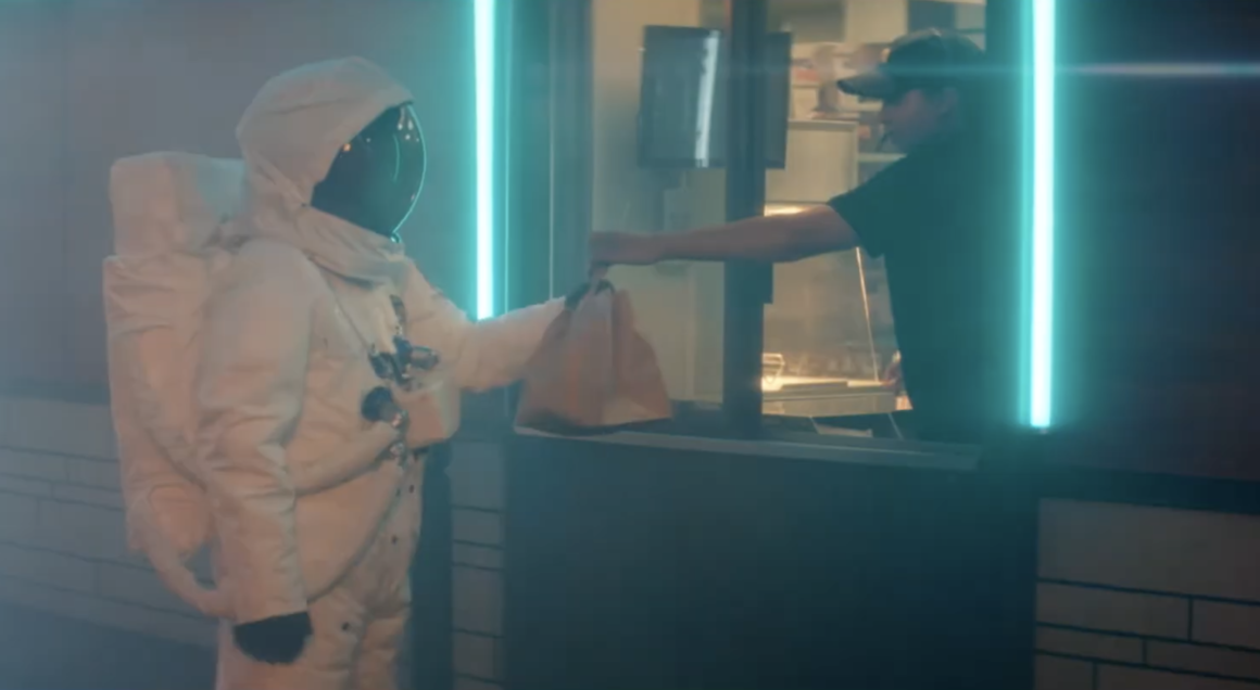 McDonald's met le cinéma à l'honneur dans sa nouvelle pub avec DDB Paris