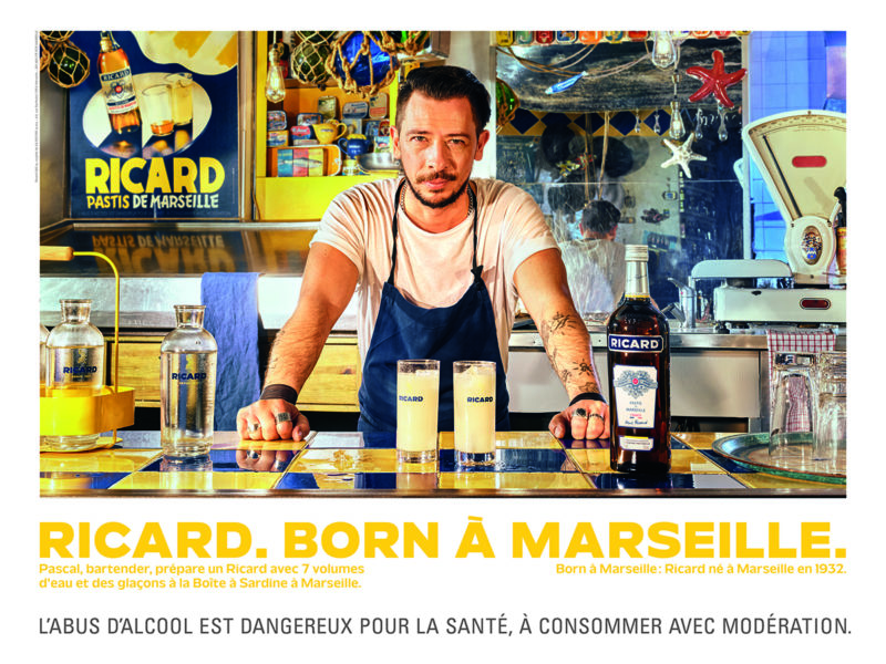 Ricard revient à ses origines marseillaises dans une pub pleine de soleil