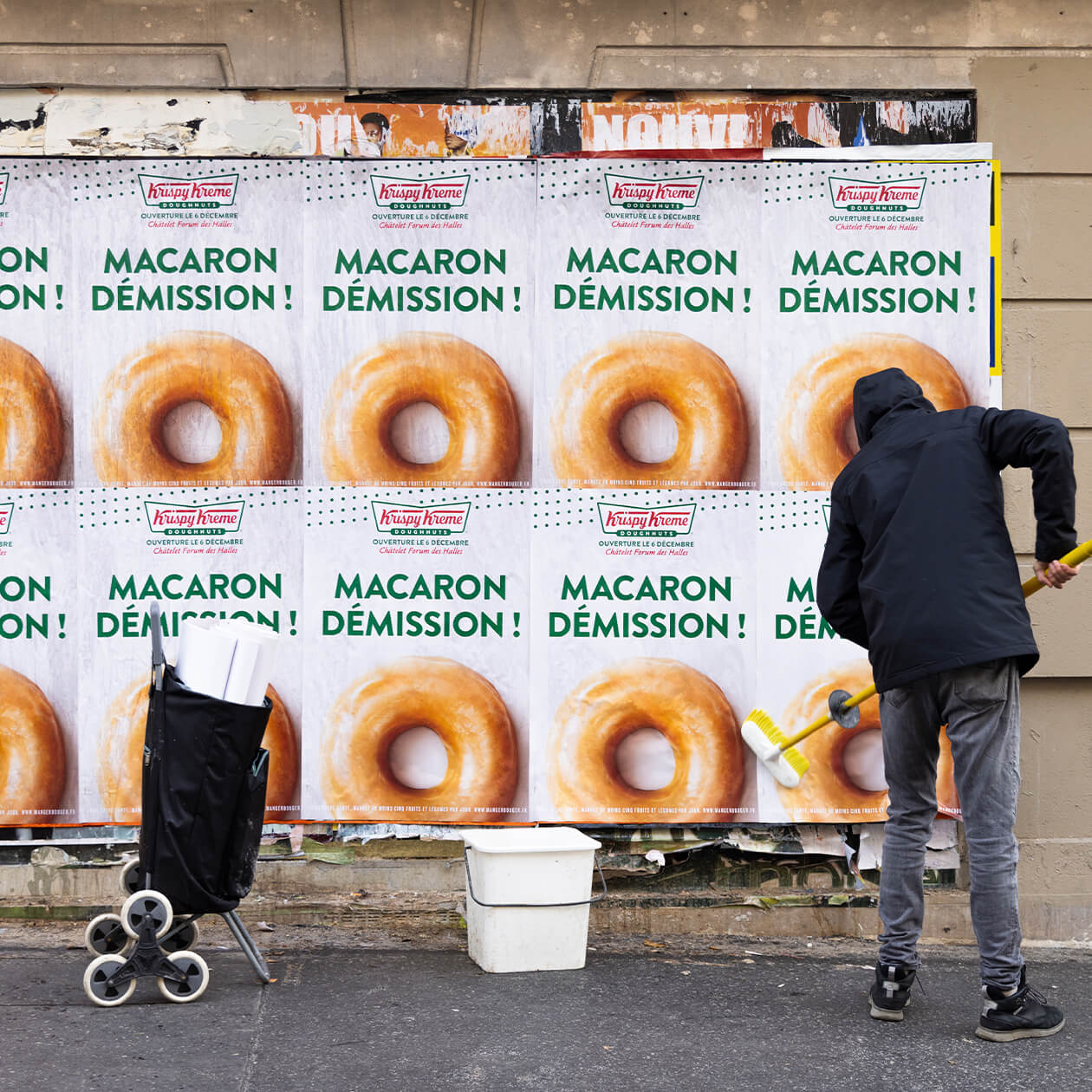 Krispy Kreme débarque à Paris avec une campagne pleine d'humour