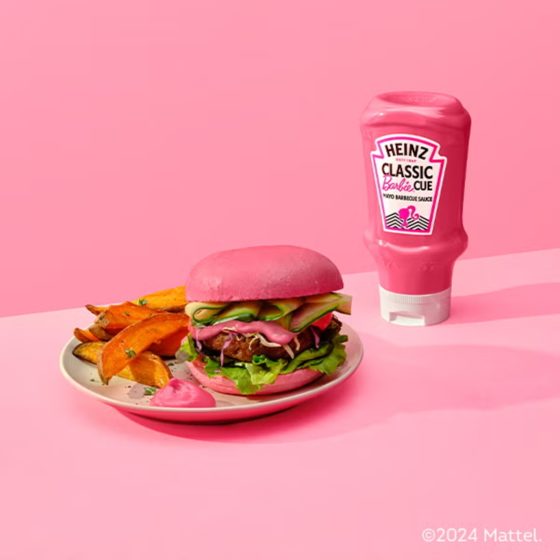 Heinz lance le Barbiecue : une sauce rose pour célébrer les 65 ans de ...