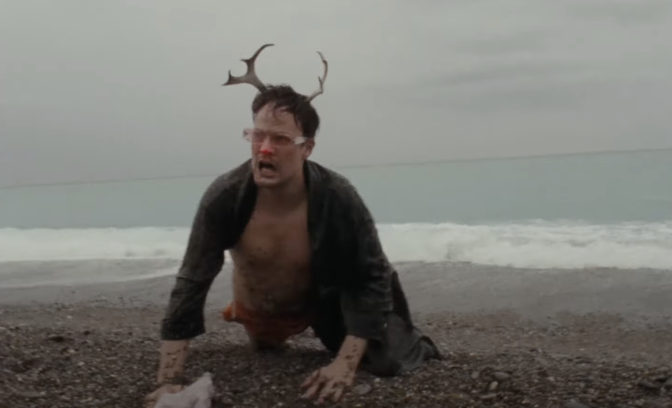 La Poste Norvégienne dévoile la vie sulfureuse de Rudolph le renne dans ...