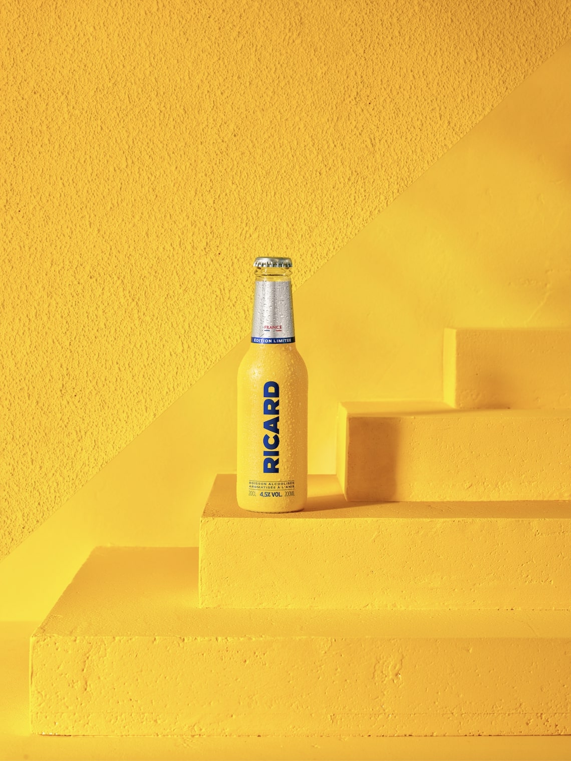 Ricard dévoile une nouvelle bouteille collector et design pour l'été 2025